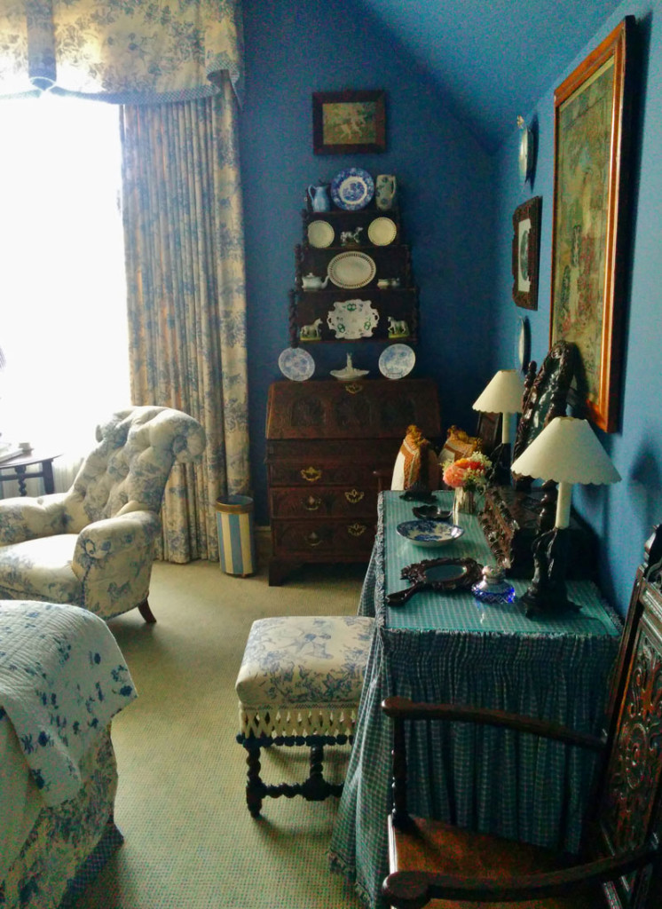 Summer House Parties: 13 Tips for the Gracious Host and Perfect House ...