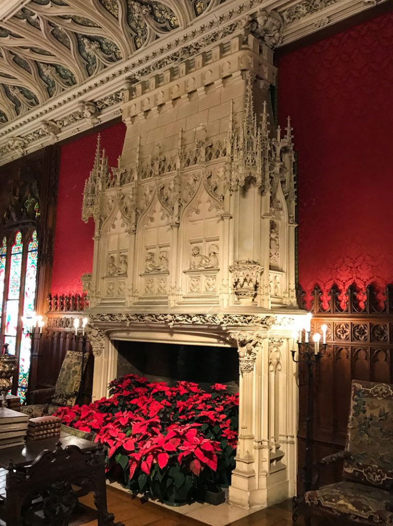 9 Inspiring Holiday Mantles | Private Newport