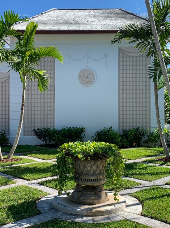 Inspiring Garden Design: 12 Tropical Details to Borrow | Private Newport