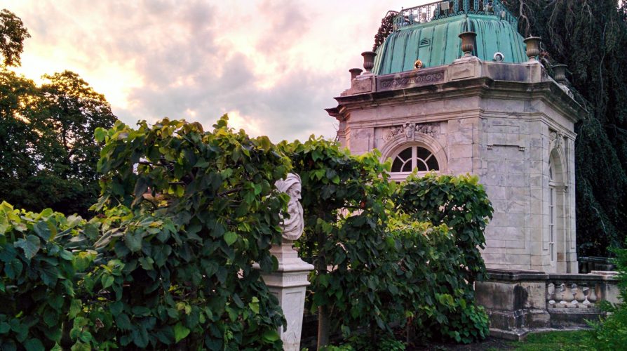 Inspiring Garden Design: The Elms Garden through the Seasons | Private ...