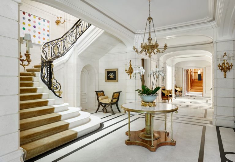 An Iconic Chicago Townhouse | Private Newport