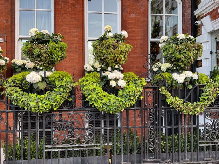 Signatures of London | Private Newport